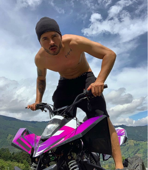 Reykon también tiene su lado sexy - Dicomania Tu Manía